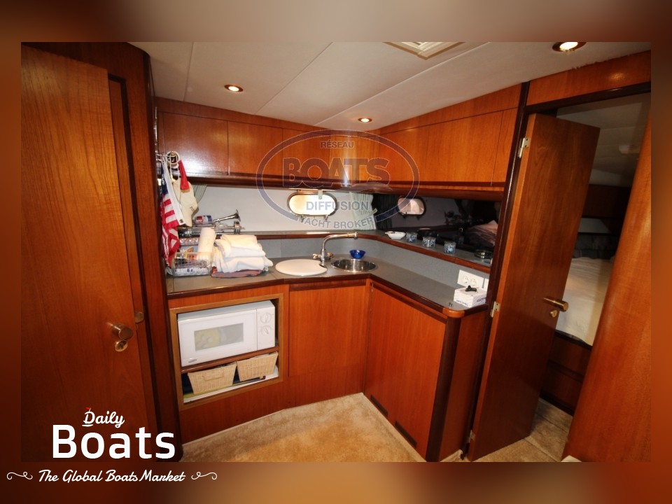 1990 Fairline Targa 42 for sale. View price, photos and Buy 1990 ...