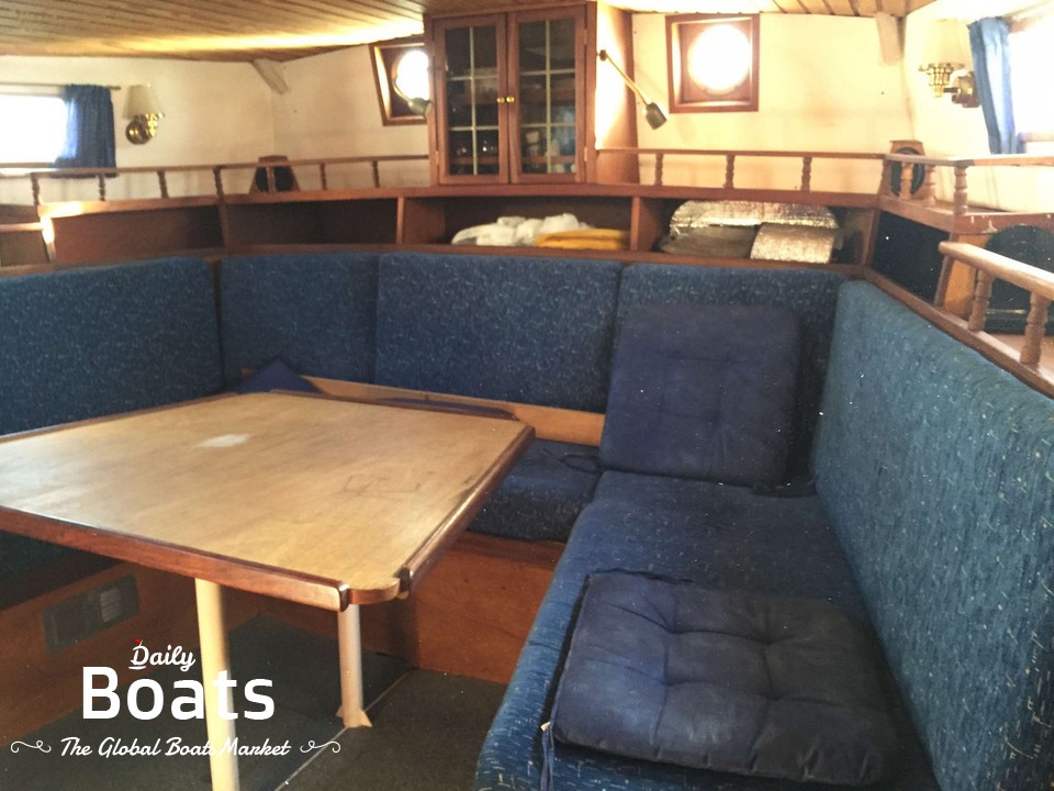 2002 Bruce Roberts 38 Spray for sale. View price, photos and Buy 2002 ...