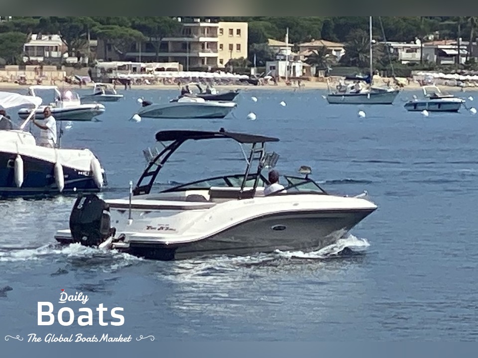 2021 Sea Ray 230 Spx for sale. View price, photos and Buy 2021 Sea Ray ...