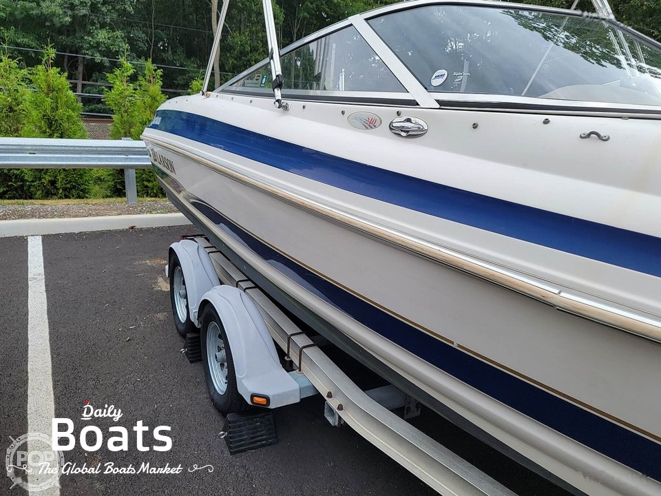 2002 Larson 210 Lxi for sale. View price, photos and Buy 2002 Larson ...