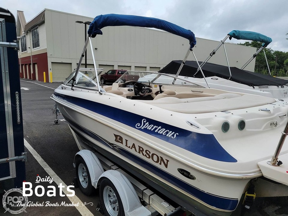 2002 Larson 210 Lxi for sale. View price, photos and Buy 2002 Larson ...