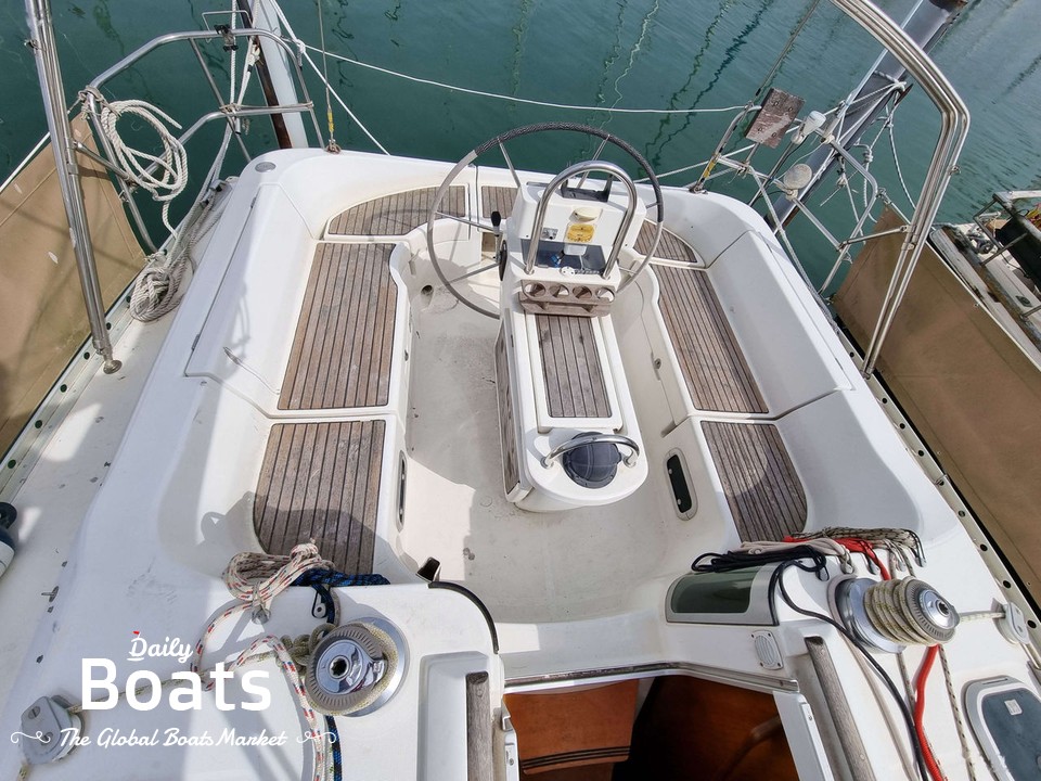 1995 Bénéteau Oceanis 351 for sale. View price, photos and Buy 1995 ...