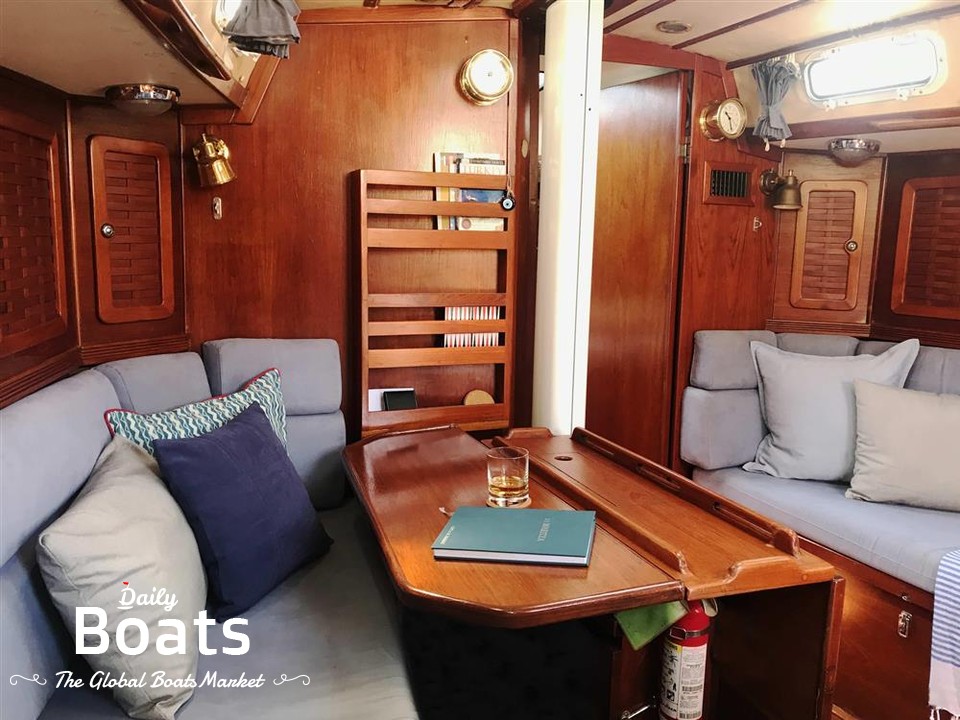 1989 Sabre 38 Mkii for sale. View price, photos and Buy 1989 Sabre 38 ...