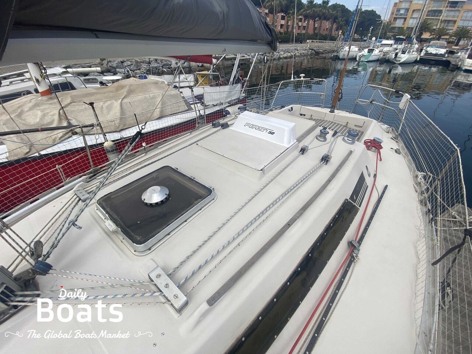 1982 Bénéteau First 32 for sale. View price, photos and Buy 1982 ...
