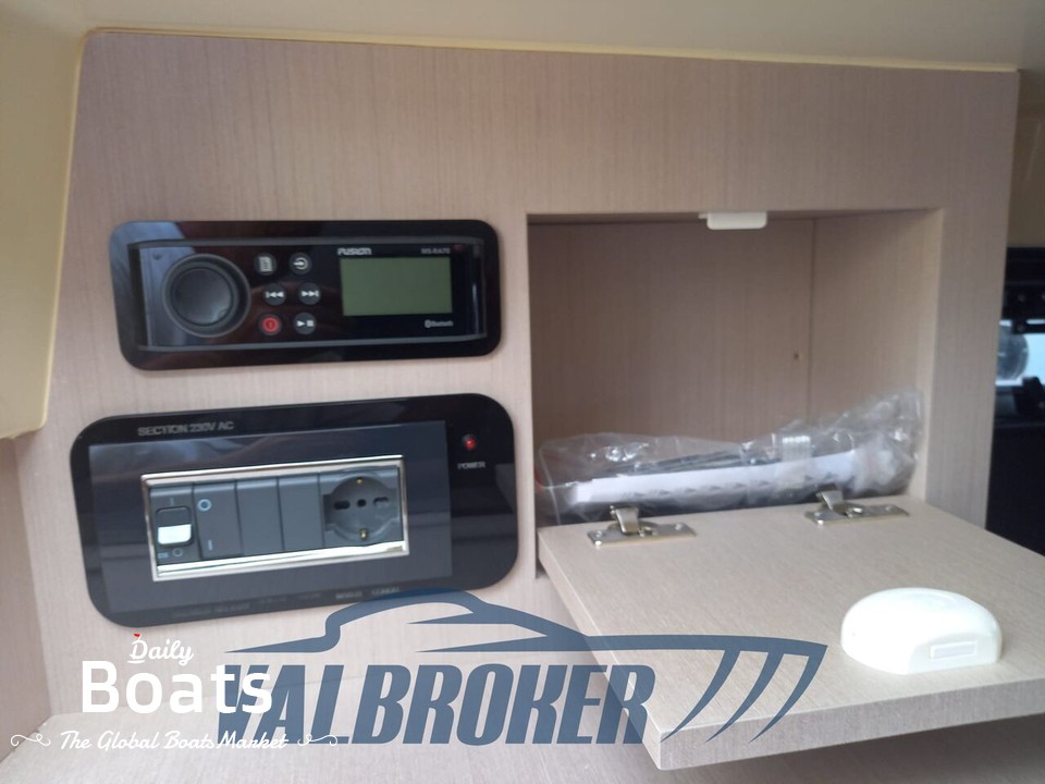 2021 Invictus Yacht Gt 280 for sale. View price, photos and Buy 2021 ...