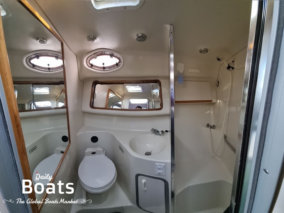 1998 Sea Ray Sundancer 370 Da for sale. View price, photos and Buy 1998 ...