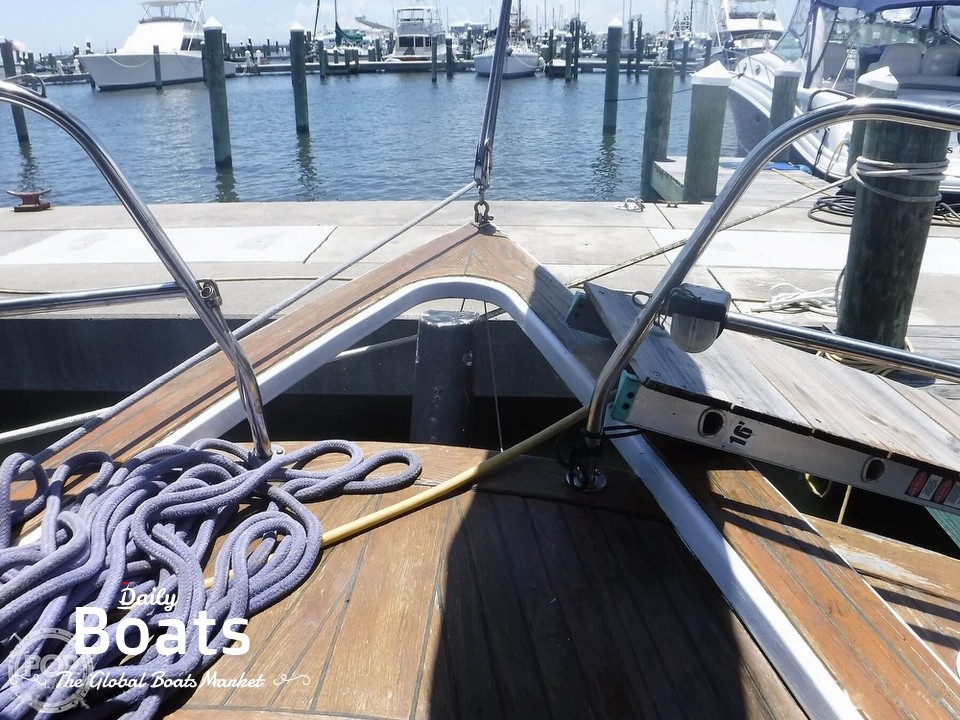 1979 Pearson Freedom 40 for sale. View price, photos and Buy 1979 ...