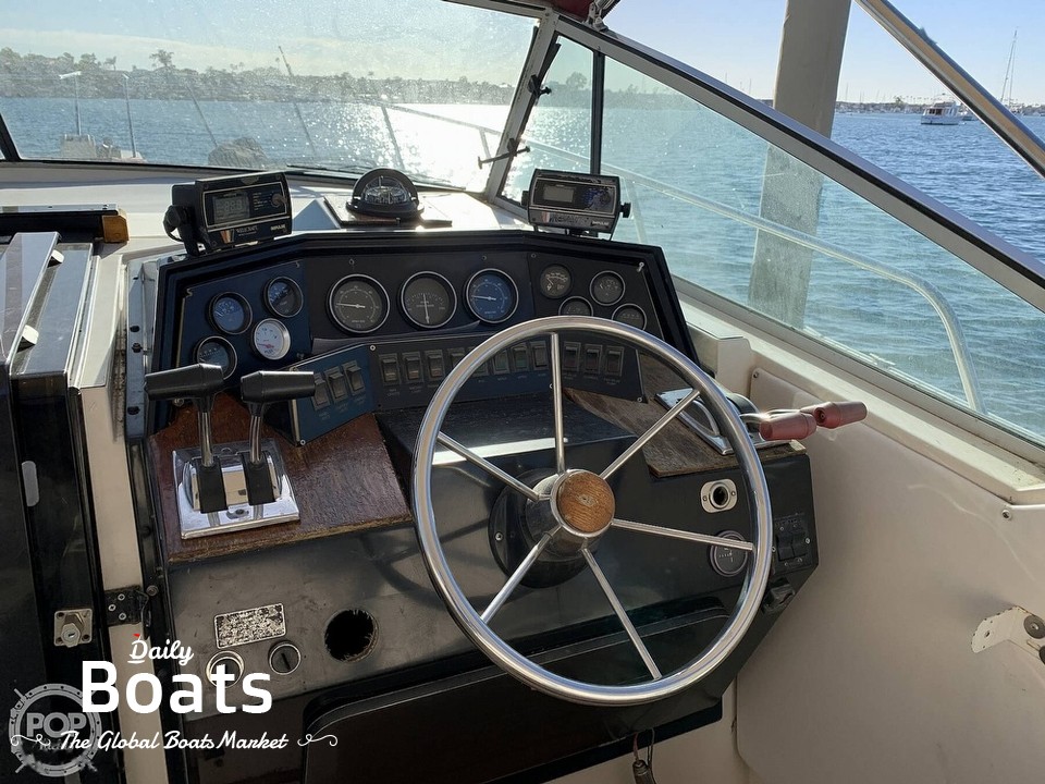 1986 Wellcraft St. Tropez 3200 for sale. View price, photos and Buy ...