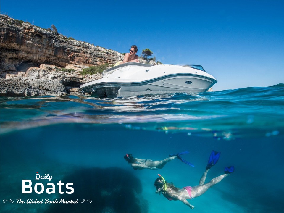 2021 Sea Ray 230 Spx for sale. View price, photos and Buy 2021 Sea Ray ...