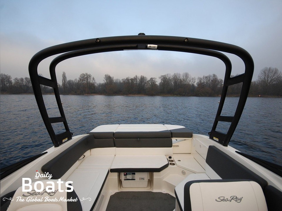 2021 Sea Ray 230 Spx for sale. View price, photos and Buy 2021 Sea Ray ...