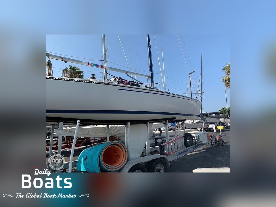 1984 Hobie Cat 33 for sale. View price, photos and Buy 1984 Hobie Cat ...