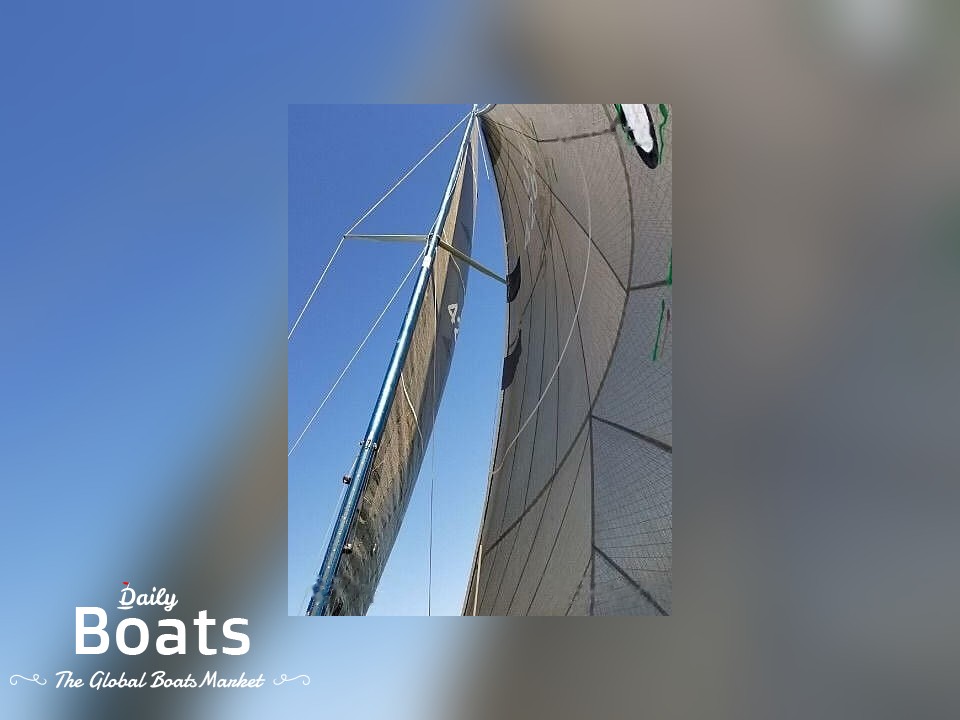 1984 Hobie Cat 33 for sale. View price, photos and Buy 1984 Hobie Cat ...