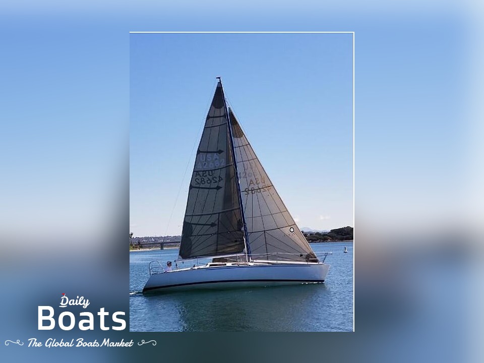 1984 Hobie Cat 33 for sale. View price, photos and Buy 1984 Hobie Cat ...