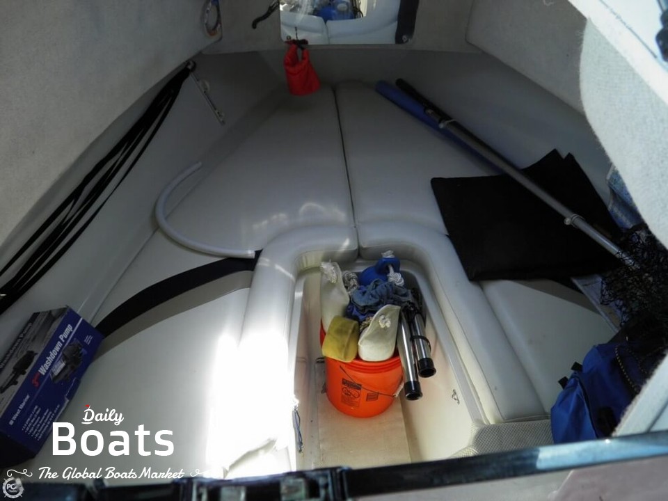 2003 Caravelle Powerboats Sea Hawk 230 for sale. View price, photos and ...
