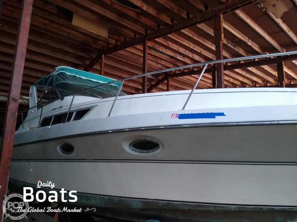 1989 Cruisers Yachts Esprit 3270 for sale. View price, photos and Buy ...