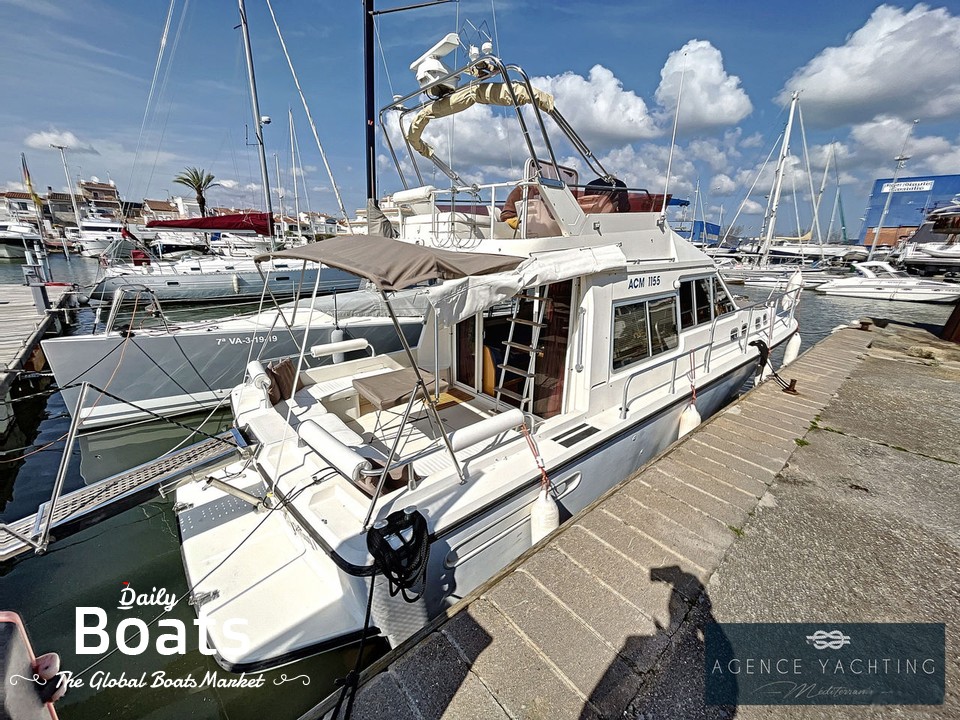 1995 Bénéteau Swift Trawler 30 for sale. View price, photos and Buy ...