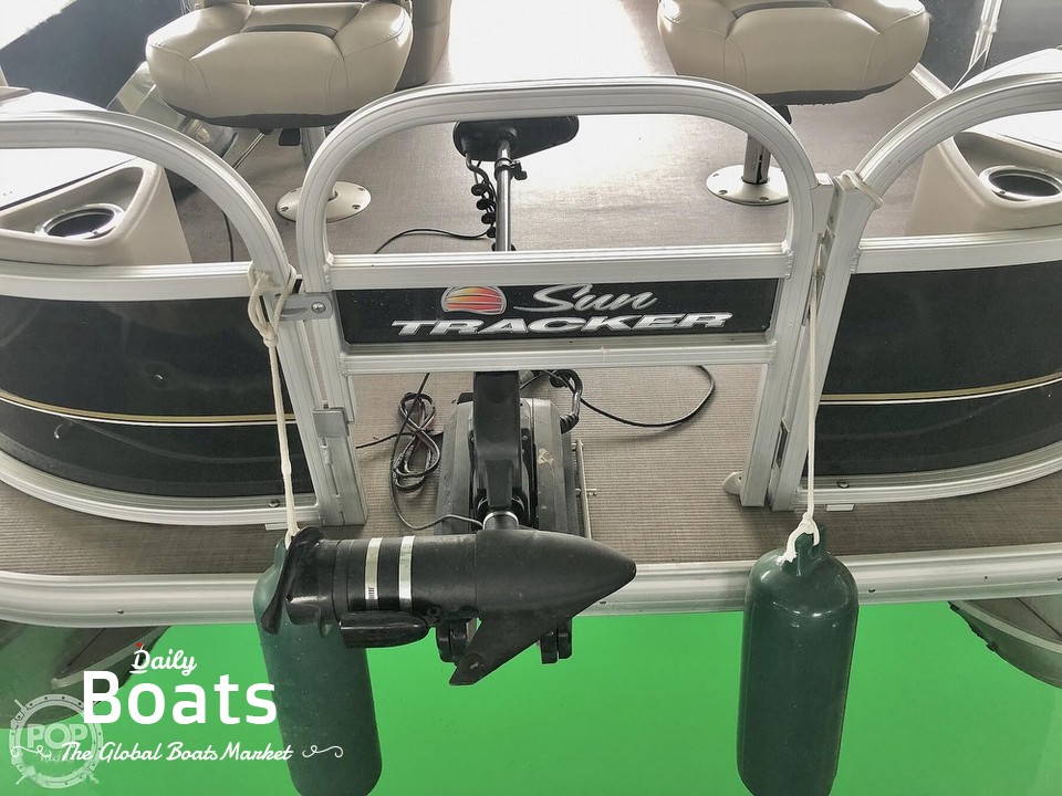 2020 Sun Tracker 18 Dlx Bass Buggy for sale. View price, photos and Buy ...