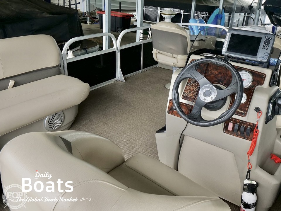 2020 Sun Tracker 18 Dlx Bass Buggy for sale. View price, photos and Buy ...