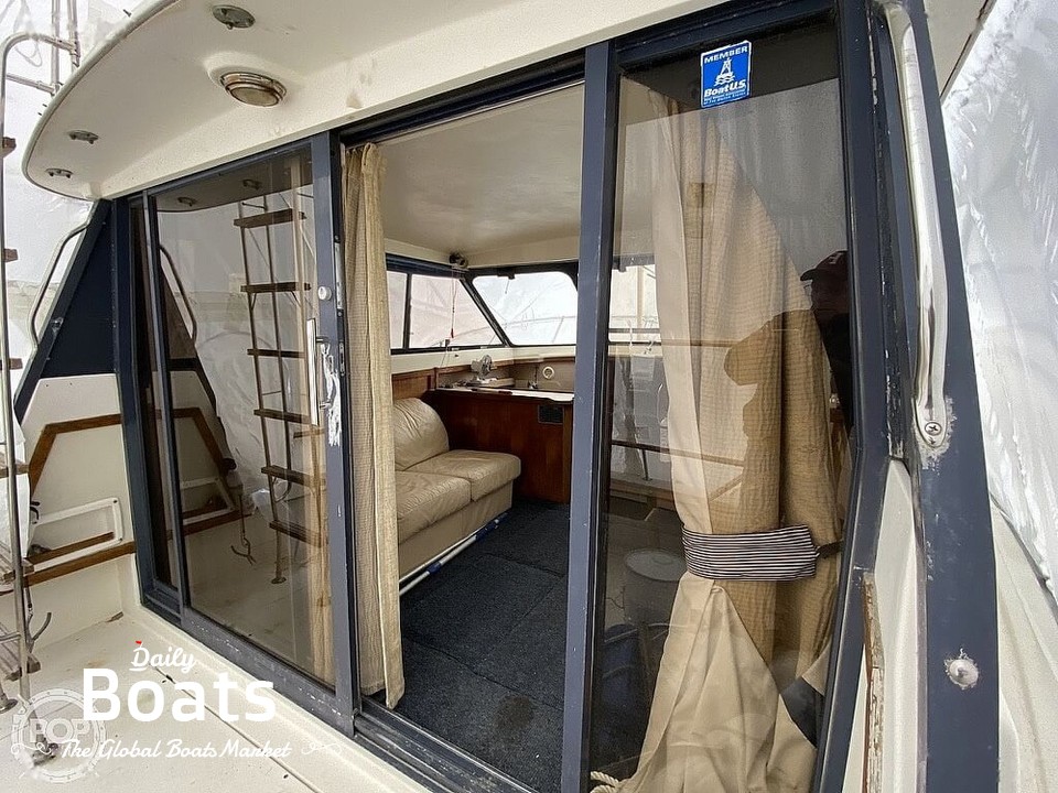 1986 Trojan F32 Flybridge Sedan for sale. View price, photos and Buy ...