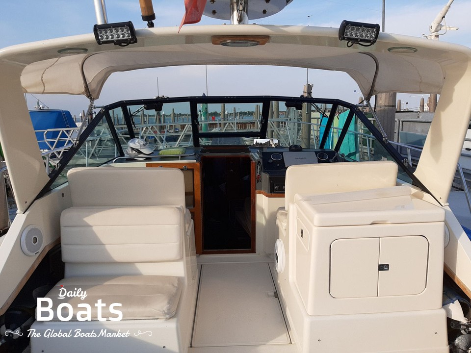 1992 Tiara Yachts 31 for sale. View price, photos and Buy 1992 Tiara ...