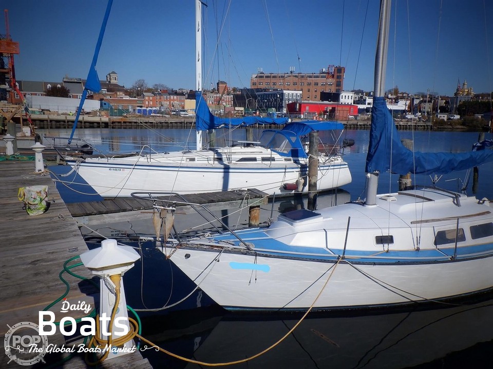 1975 Capital Yachts Newport 28 for sale. View price, photos and Buy ...