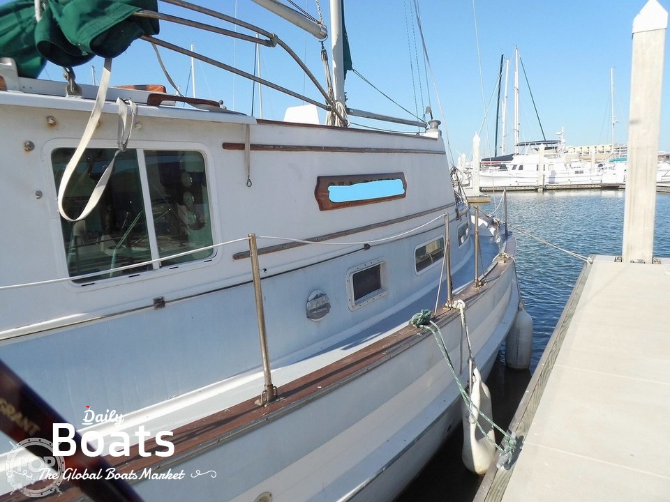 1976 Fales Navigator 38T for sale. View price, photos and Buy 1976 ...