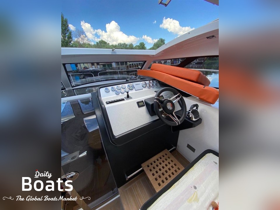 2018 Focus Motor Yachts Power 33 for sale. View price, photos and Buy ...