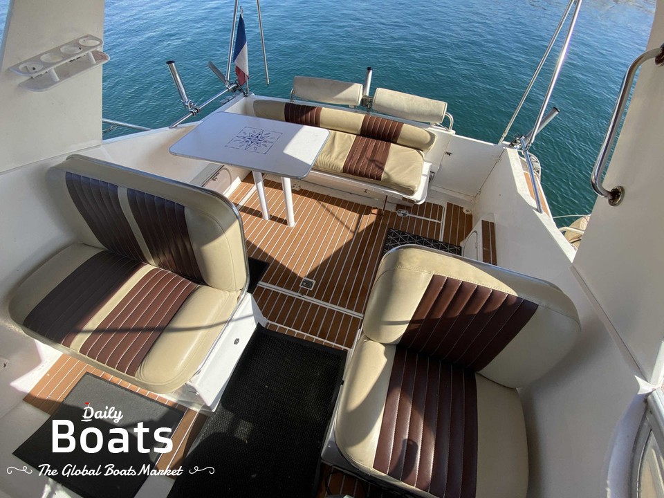 1989 Princess Yachts 266 Riviera for sale. View price, photos and Buy ...