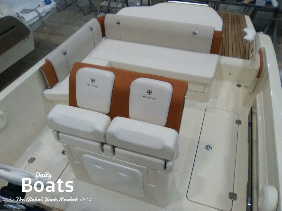 2022 Invictus Yacht Capoforte Cx 280 for sale. View price, photos and ...