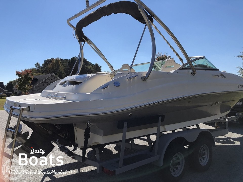 2007 Sea Ray 220 Sundeck for sale. View price, photos and Buy 2007 Sea ...