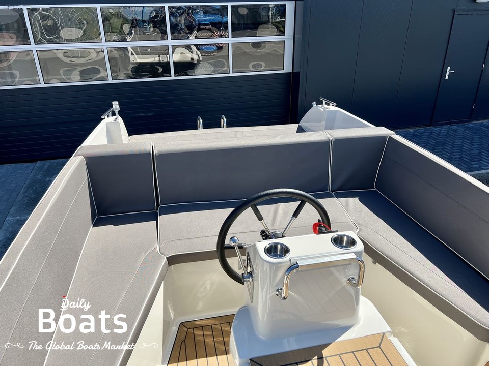 2018 Interboat Intender 700 for sale. View price, photos and Buy 2018 ...