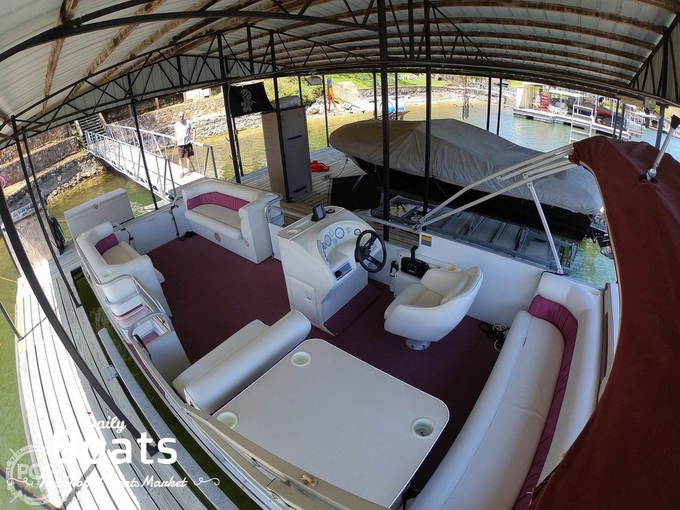 1996 Sundancer 240D for sale. View price, photos and Buy 1996 Sundancer ...