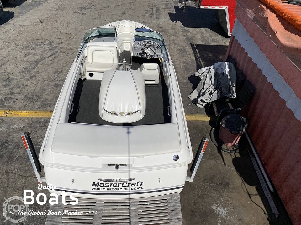 1999 MasterCraft 205 Pro Star Duvall Edition for sale. View price ...