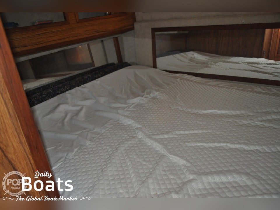 1986 Sea Ray 268 Sundancer for sale. View price, photos and Buy 1986 ...