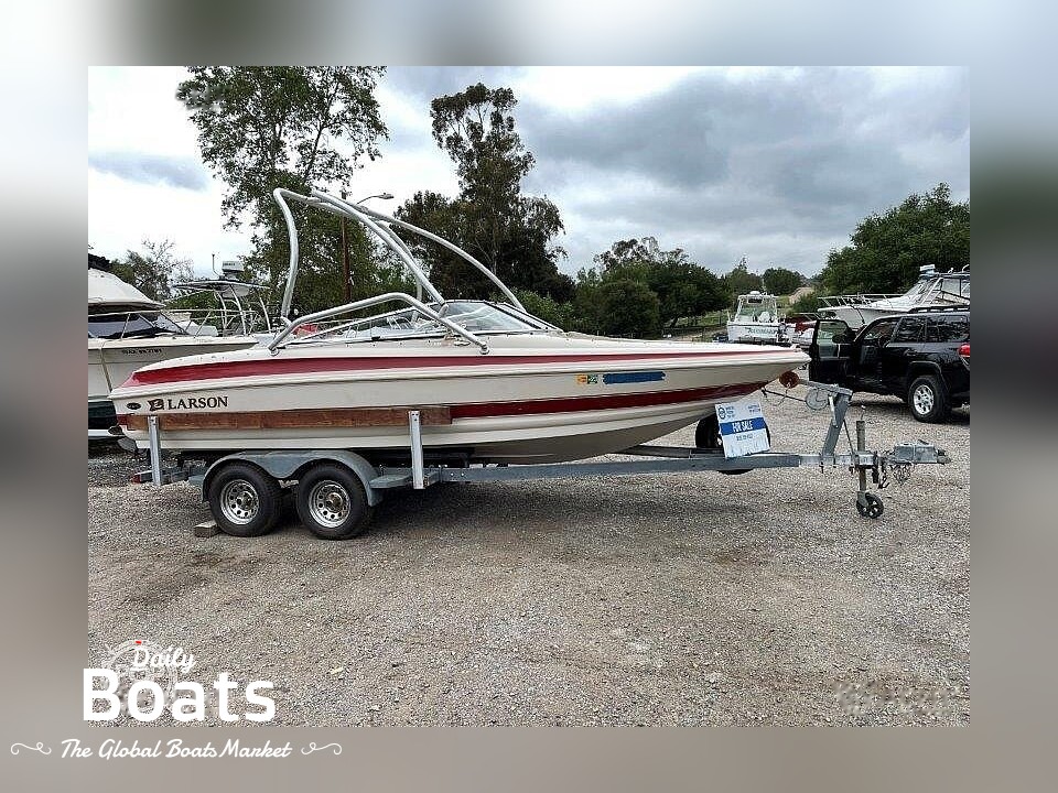 2002 Larson 210 Lxi for sale. View price, photos and Buy 2002 Larson ...