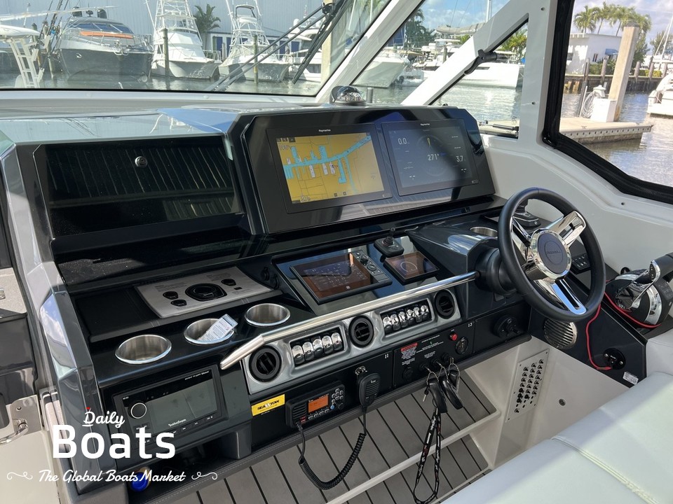 2021 Formula Boats 380 Super Sport Crossover Ob for sale. View price ...