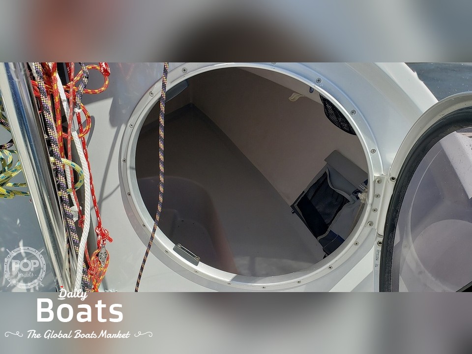 2009 Columbia Yachts Open 5.70 for sale. View price, photos and Buy ...