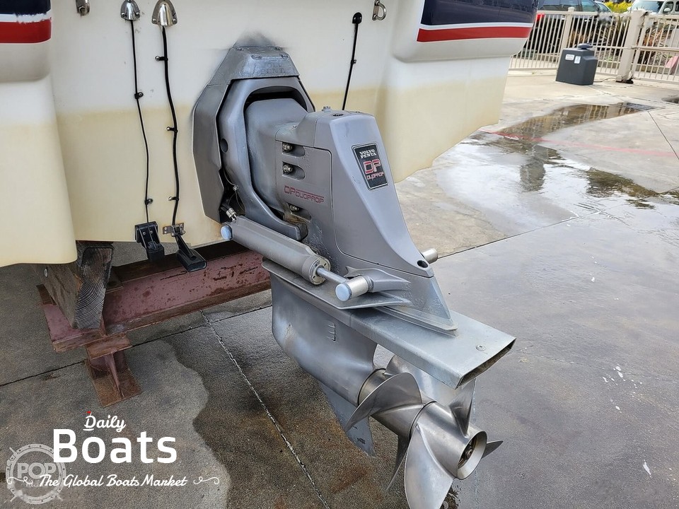 2006 Larson Cabrio 220 for sale. View price, photos and Buy 2006 Larson ...