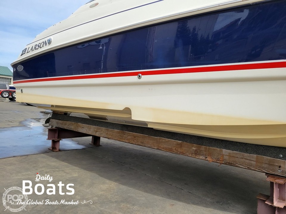 2006 Larson Cabrio 220 for sale. View price, photos and Buy 2006 Larson ...