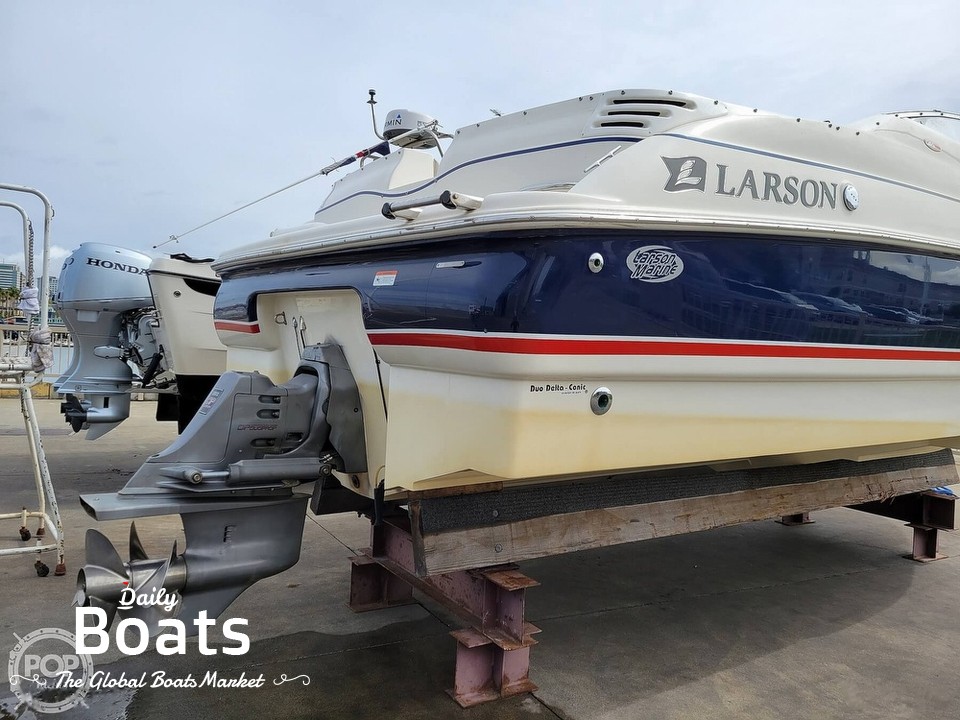 2006 Larson Cabrio 220 for sale. View price, photos and Buy 2006 Larson ...