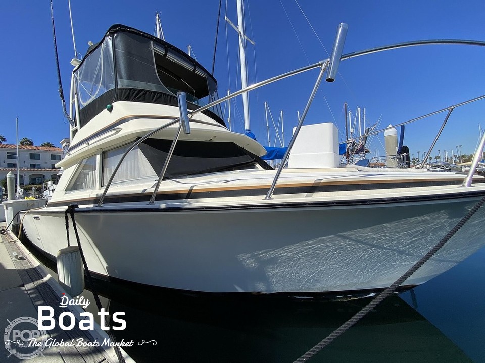 1972 Bertram Flybridge Cruiser 28 for sale. View price, photos and Buy ...