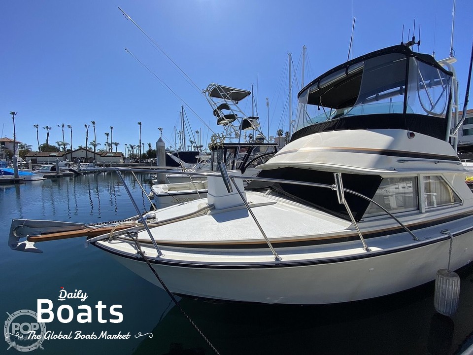 1972 Bertram Flybridge Cruiser 28 for sale. View price, photos and Buy ...