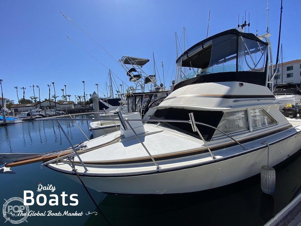 1972 Bertram Flybridge Cruiser 28 for sale. View price, photos and Buy ...