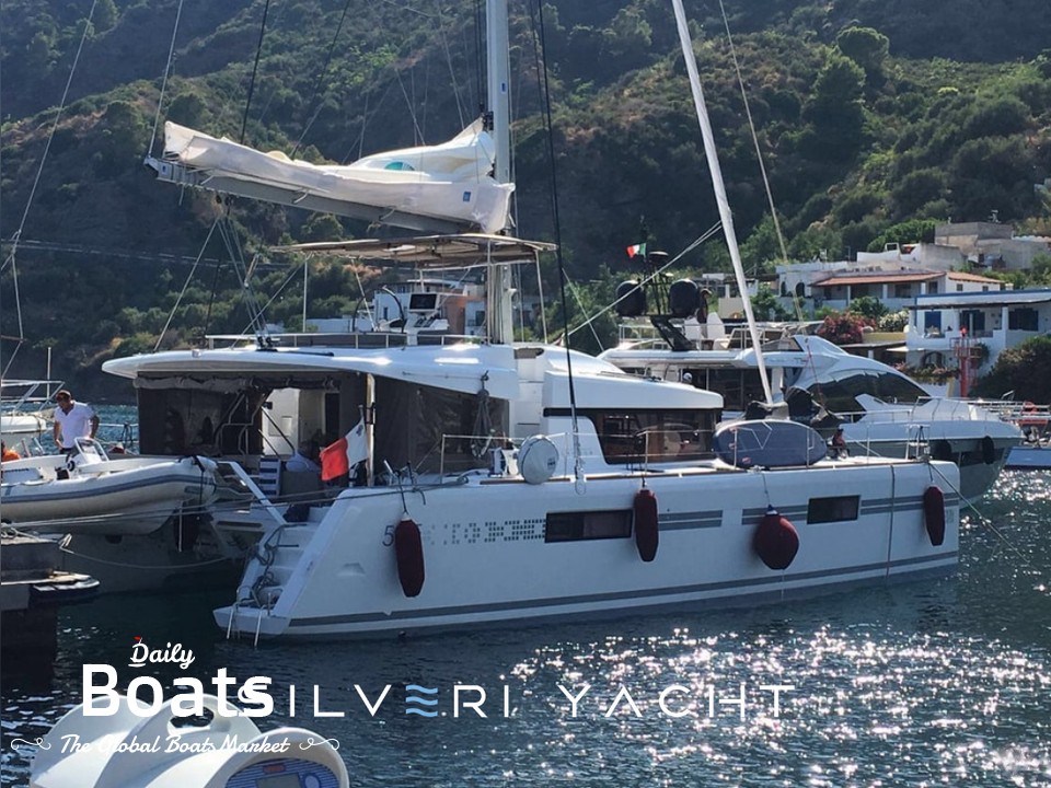 2016 Lagoon 52 F for sale. View price, photos and Buy 2016 Lagoon 52 F ...