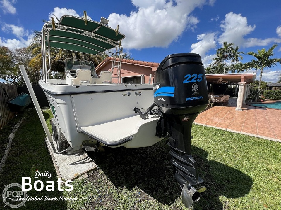 2001 Trophy Boats 2503 Fm for sale. View price, photos and Buy 2001 ...