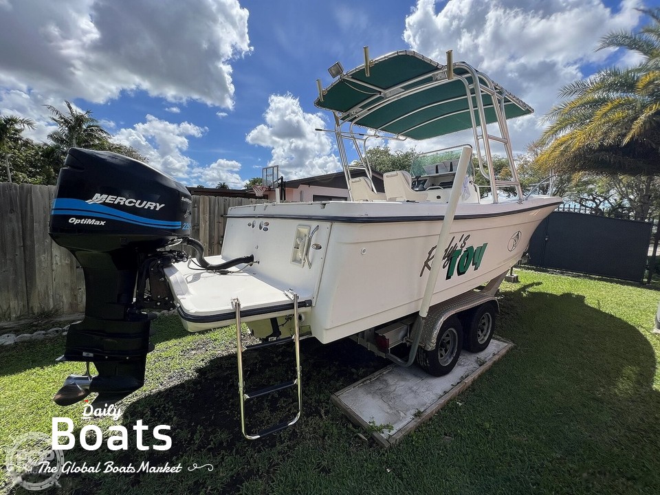 2001 Trophy Boats 2503 Fm for sale. View price, photos and Buy 2001 ...