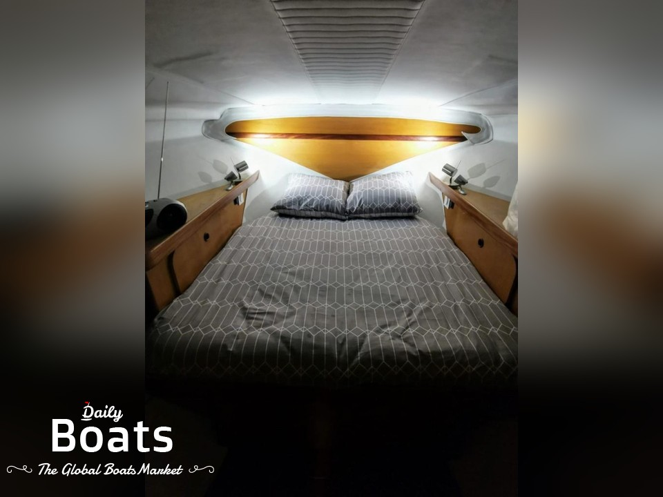 1988 Bénéteau Antares 860 Fly for sale. View price, photos and Buy 1988 ...