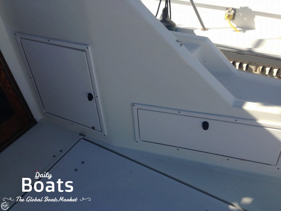 1987 Tiara Yachts 33 Flybridge for sale. View price, photos and Buy ...