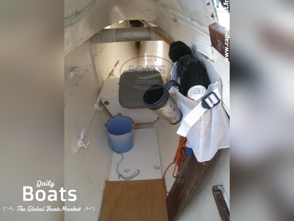 1984 Force Engineering Stiletto 27 Catamaran for sale. View price ...