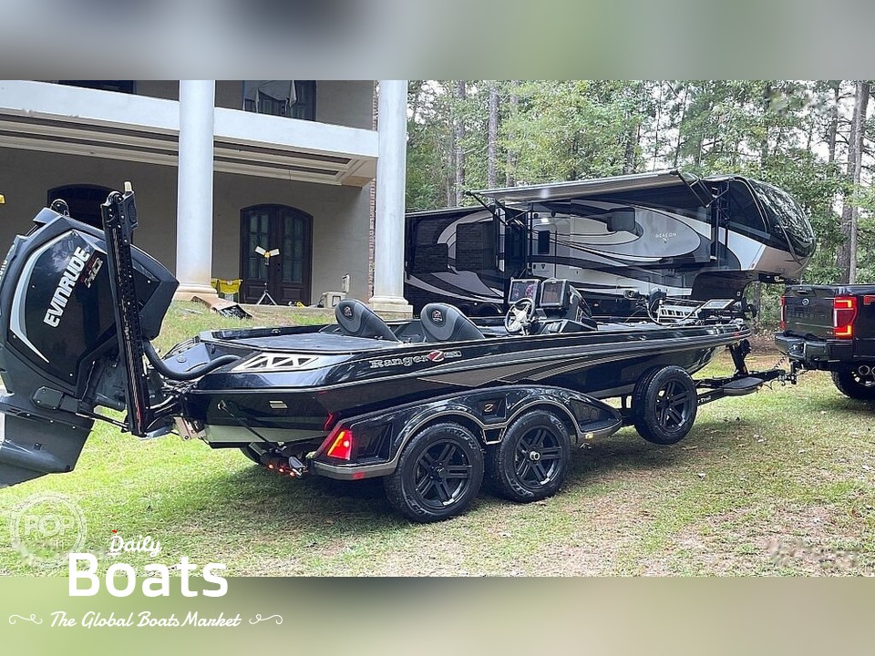 2019 Ranger Boats Z520L Comanche Blackout Edition for sale. View price ...